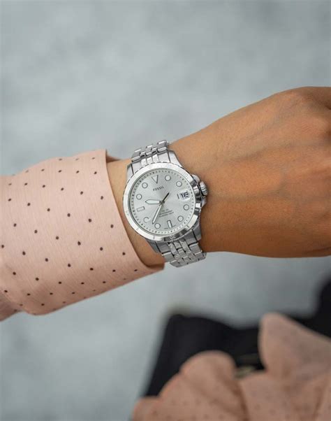 Наручные часы Fossil Es4744 — купить в интернет магазине по лучшей цене фото