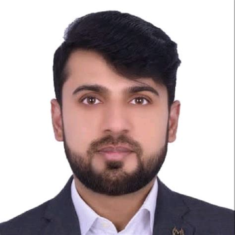 muhammad azlan ahsen operations manager du emirates integrated telecommunications company