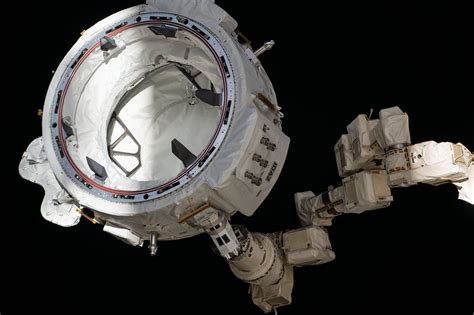 Spacecraft Docking Port
