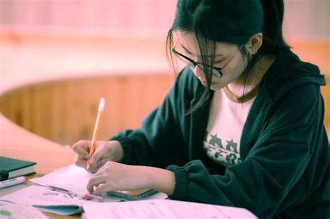 5 Cara Agar Tulisan Bagus Dan Rapi Jadi Enak Dibaca