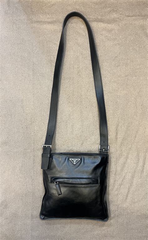 Prada 여성크로스백 프라다 가죽 크로스백 원래 명품은 필웨이 Feelway