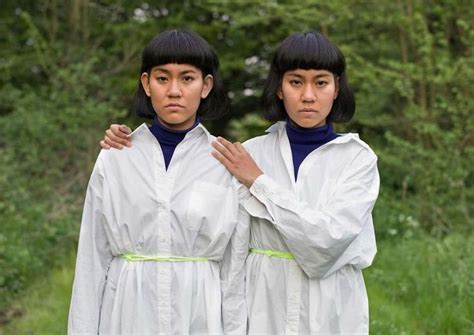 Pin By Anita Nyakato On Twins Twins Portrait Photo Identical Twins