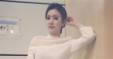 정지원 아나운서 초미니로 뽐낸 완벽 각선미 독보적 몸매
