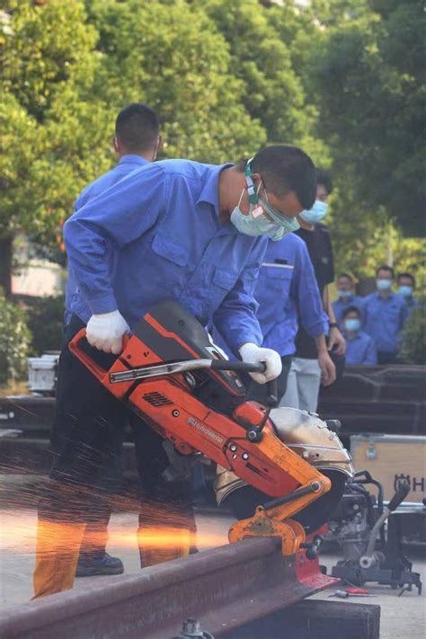 弘扬工匠精神：武汉地铁7000名员工开展职业技能大pk参赛竞赛比赛