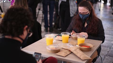 Las ciudades de Colombia donde es más barato y más caro comprar un pollo asado Infobae