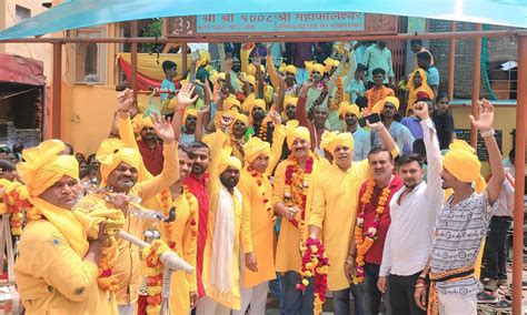 कांवड़ यात्रा में उमड़ा जनसैलाब डॉ० संदीप ने दिखायी हरी झण्डी