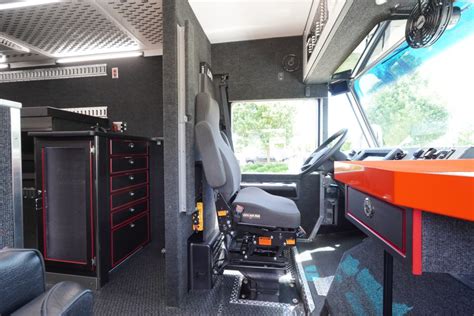 Stock Series 20ft Freightliner Mt 55 Diesel Tool Truck Ldv