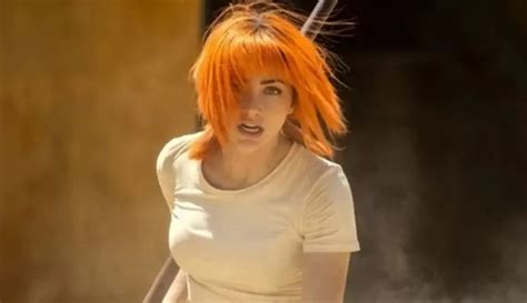 Potret Emily Rudd Di One Piece Live Action Pemeran Nami Foto