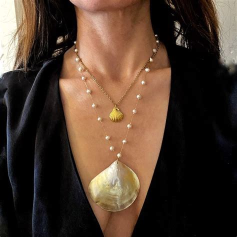 Shell Clam Necklace Large Shell Pendant Necklace Gold Clam Necklace