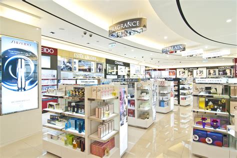 昇恆昌高雄國際機場店 World Class Travel Retailer From Taiwan