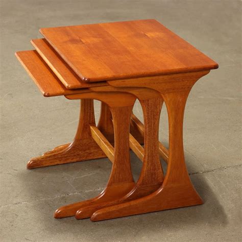 Set Of Three Nesting Table England 1960s 238140