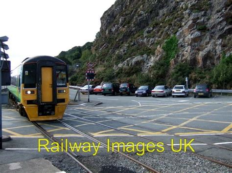 Railway Photo Class 158 Dmu Arriving At Fishguard By Rail C2006 £200