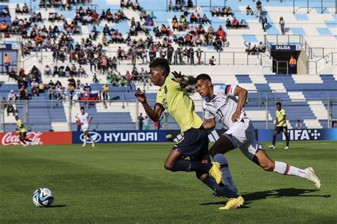 Ecuador Vs Eslovaquia Horarios Canales De Tv Y Streaming Para Ver La