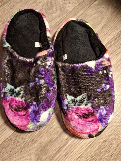 Кімнатні капці — ціна 90 грн у каталозі Капці Купити жіночі речі за доступною ціною на Шафі