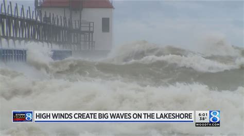High Winds Create Big Waves On The Lakeshore Youtube