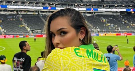 Namorada de Militão presta apoio após pênalti perdido e eliminação da