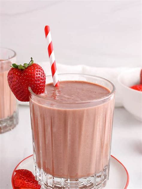 Healthy Chocolate Smoothie With Strawberries Plant Based Jess