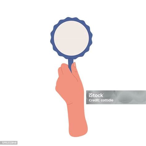둥근 모양의 파란색 거울을 들고있는 손 플랫 만화 일러스트 레이 션 거울에 대한 스톡 벡터 아트 및 기타 이미지 거울