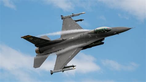 An F 16 Crashed Because Of A Blind Spot In Its Engine