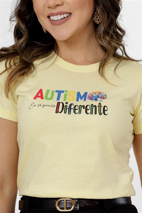 T SHIRT ESTAMPADA AUTISMO EU SO PENSO DIFERENTE COR AMARELO BEBE