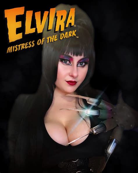 Elvira Cosplay Rhorrorgirlz