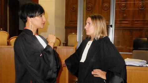 Assises Du Gard Accusés Pour Avoir Frappé Et Ligoté Un Couple à Son
