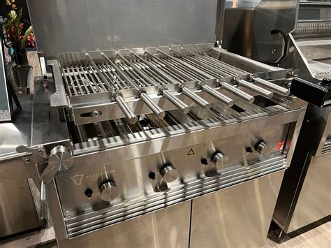 Tucker R Class V8 4 Burner Cabinet Hybrid Bbq The Bbq King