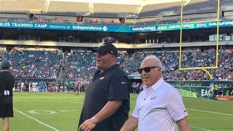 Source Philadelphia Eagles Owner Jeffrey Lurie Spotted On Vacation As