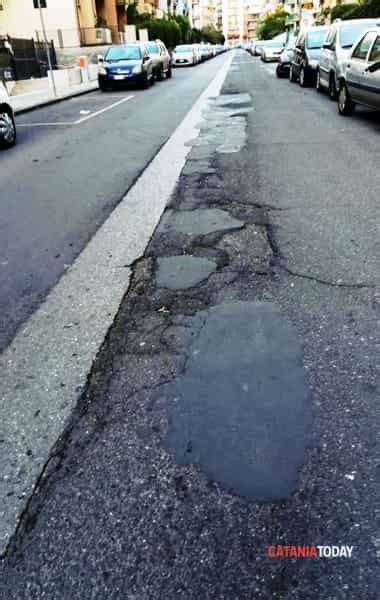 Via Carducci e via Quieta strade dissestate e pericolo viabilità