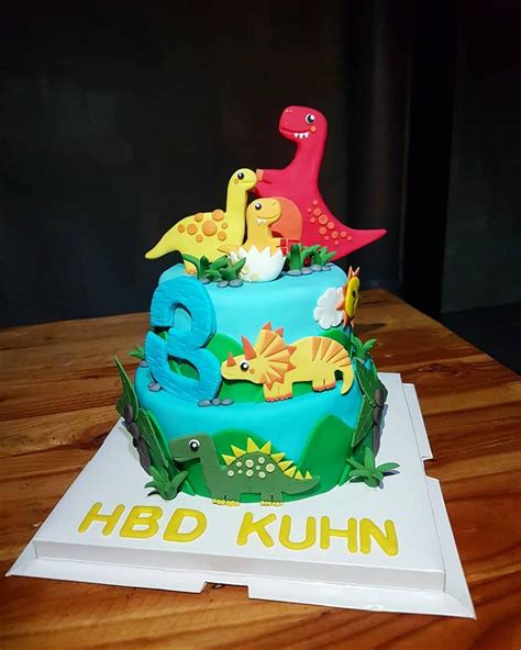 Dinosaur Fondant Birthday Cake🦕🦖 เค้กวันเกิดตีมไดโนเสาร์ คิ้วท์ๆ สำหรับ