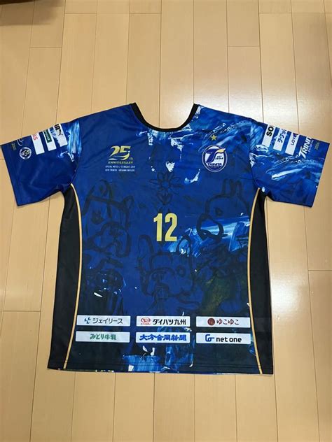 大分トリニータ ユニフォーム 配布 25周年 Tシャツ サッカー Jリーグ メルカリ