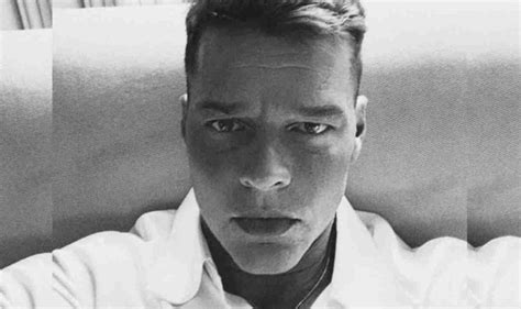 Sobrino De Ricky Martin No Podrá Acercarse A él Por Un Año
