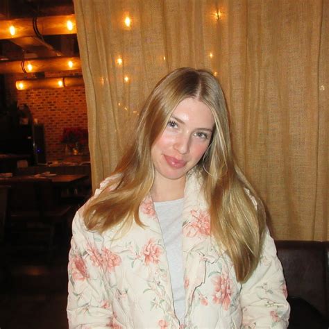 Elyssa 🎀📷 Elyssadigitaldiary • Instagram Photos And Videos