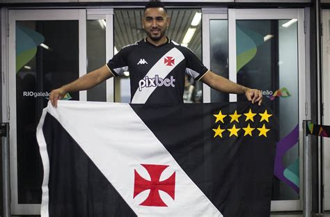 Em entrevista Dimitri Payet fala sobre família chegada ao Vasco e