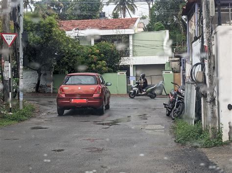 Hi Im New In Kerala Is This Normal Behaviour He Just Parked In A