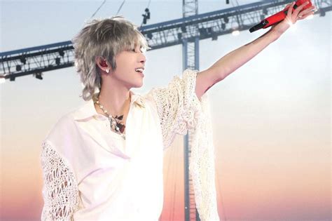 華晨宇「日出演唱會」火了 連官媒也稱讚 中港最吸睛 娛樂 世界新聞網
