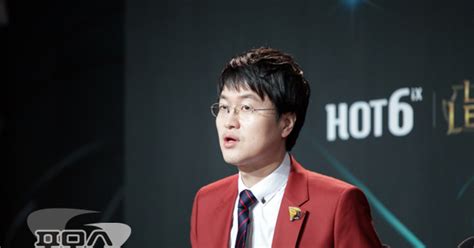 포토 전용준 캐스터 이제 곧 시작하겠지