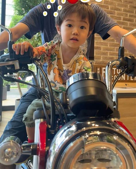大湯みほさんのインスタグラム写真 大湯みほinstagram「 『hey！そこの彼女 俺のブーブーに乗ってかない🚗？』 そんな日