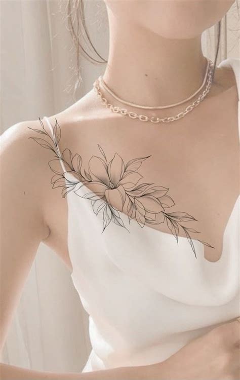 Эскиз тату на ключицу | Chest tattoos for women, Flower thigh tattoos ...