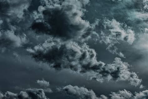 Tempestade Tropical Que Pode Virar Furacão Deve Atingir Porto Rico