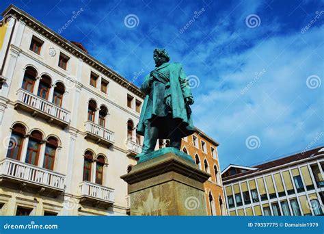 Daniele Manin Bronze Statue And Square In Venice Europe Stock Image Image Of Romantic Side