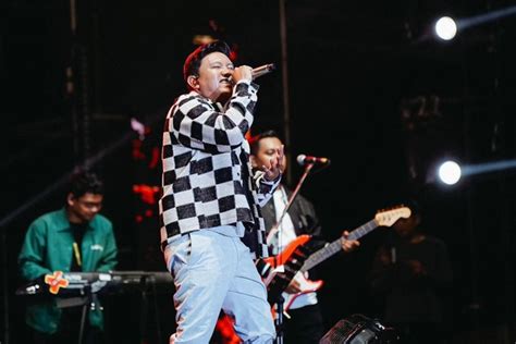 Chord Gitar Satru 2 Denny Caknan Beserta Lirik Inspirasi Shopee