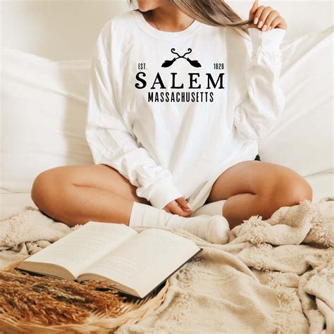 Salem Massachusetts Svg Halloween Svg Unisex Graphic T Shirt Png Cut