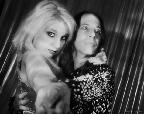 WHITE HILLS New York City Psychedelic Fuzz Rock Duo To Kick Off EU UK