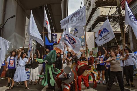 Ang Bayan Ngayon Araw Ng Mga Guro Ipinagdiwang Sa Mga Protesta Pagkilos At Pagtitipon
