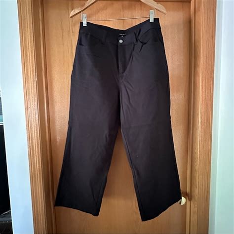 Universal Standard Pants Jumpsuits Universal Standard Twill Crop