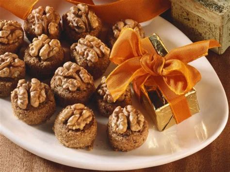 Wespennester Und Nusstaler Rezept Lebensmittel Essen Plätzchen