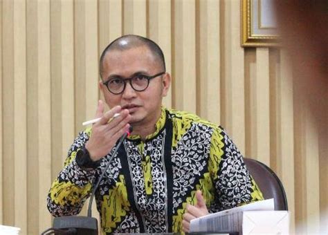 Fiki Satari Thrifting Dibolehkan Apalagi Produk Lokal