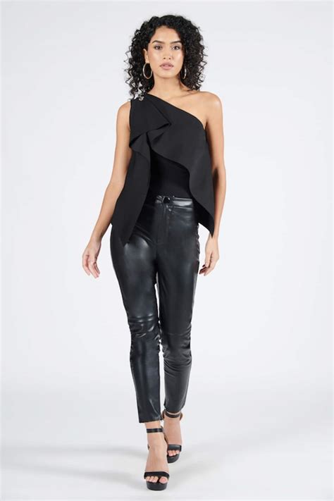 S N By Shantnu Nikhil Designer Womenswear Menswear And Accessories