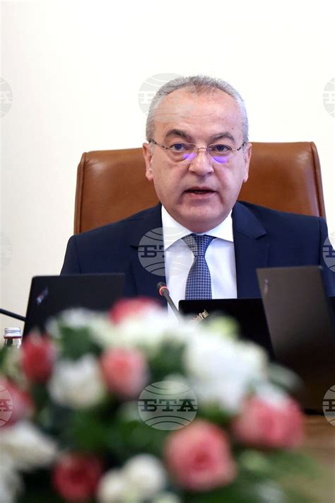 Премиерът Гълъб Донев ще представи утре отчет за работата на служебния кабинет Утро